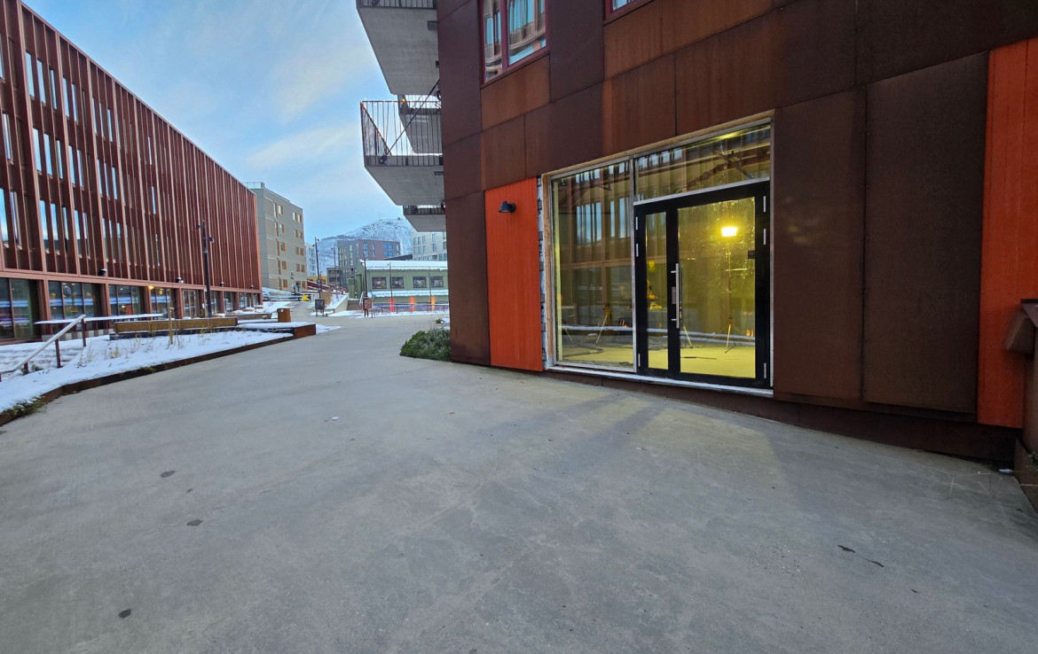 VERVET – Lite lokale med The Dock og Vervet bakeri som nærmeste nabo ...